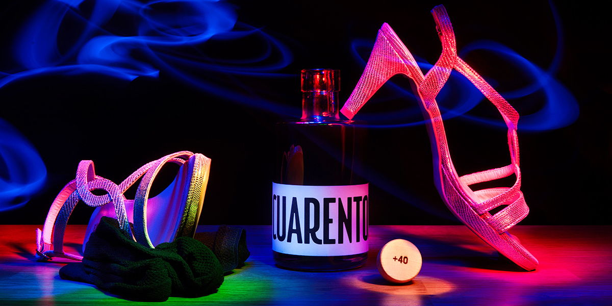 Cuarentona (Fortyish) - DIELINE