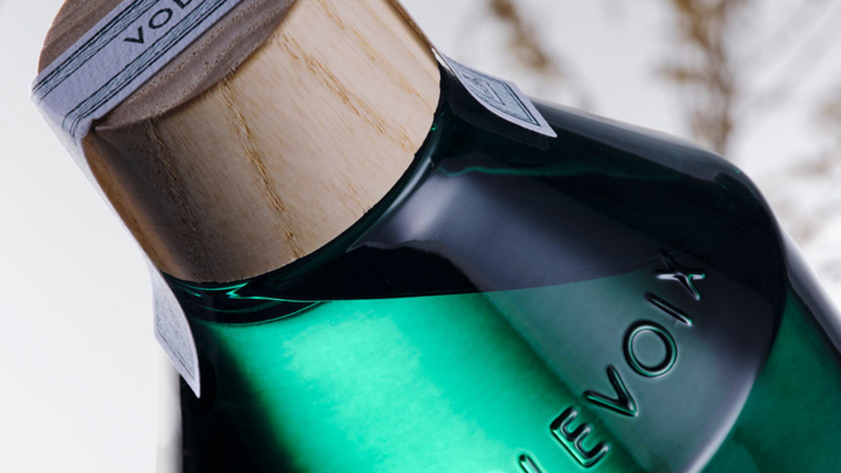 The Elegance of This Spirit Packaging Has Got Us Swooning - DIELINE