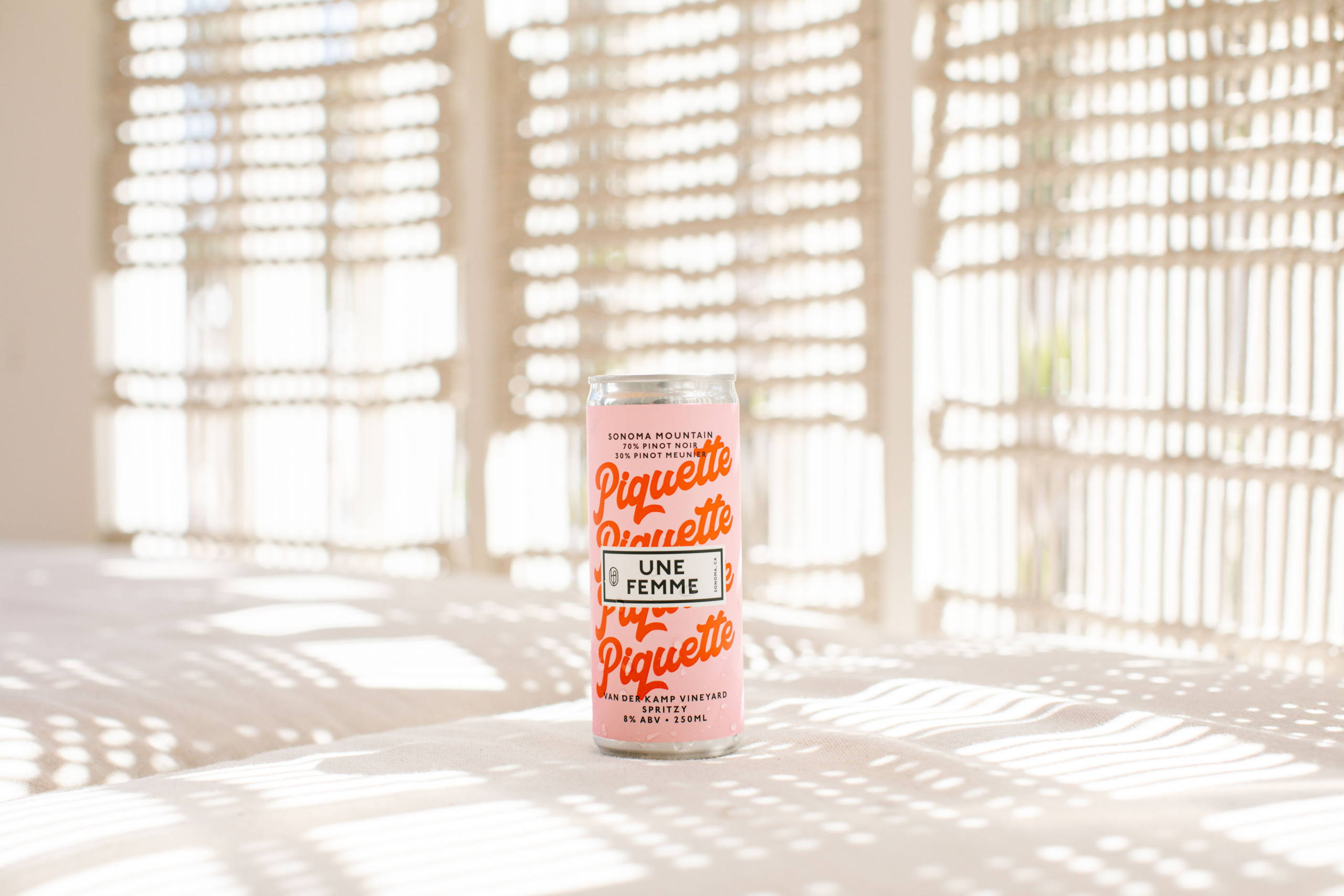 Une Femme Wines Celebrates the Summer of Piquette with Two Canned Wines ...