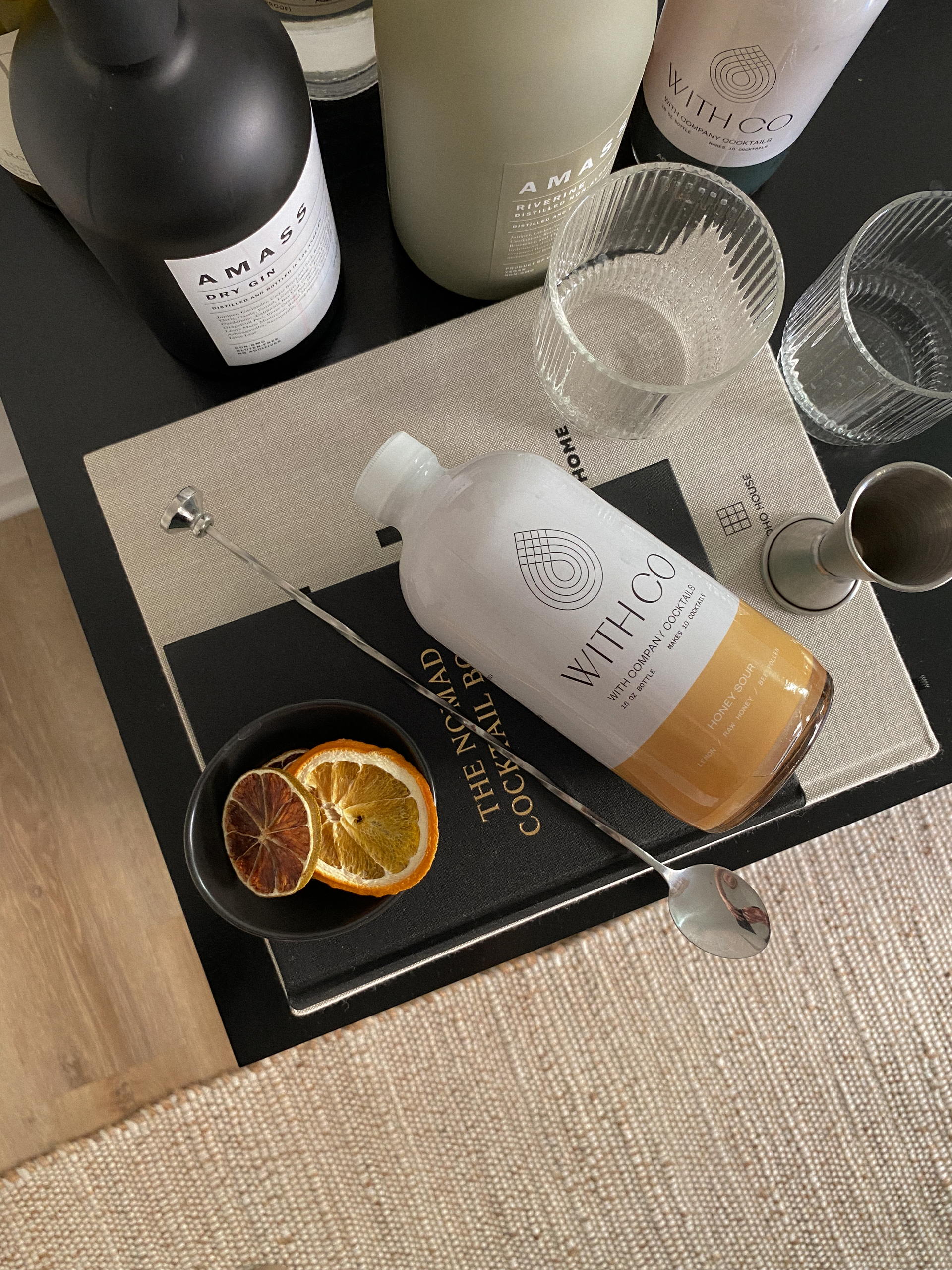 WithCo's Minimalistic Packaging Highlights An Ease Of Use - DIELINE